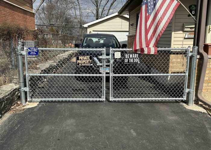 Durable Chain Link Fences in Round Lake, IL | Aztec Fence